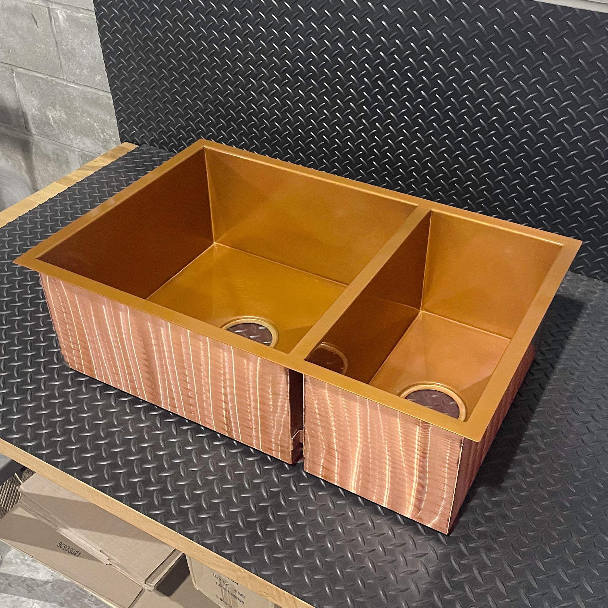 Custom Sinks - Undermount, Topmount, Farmhouse - Havens | Luxury Metals